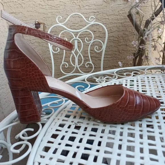 Amelia Grace | Shoes | Amelia Grace Larena Brown Mahogany Croc Embossed ...